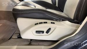 Black Volvo XC60 2011 in Riga, with an engine capacity of 2.40 L and mileage of 262 thousand km for 6500 €, photo 14 on AUTOMOTO.COM.LV