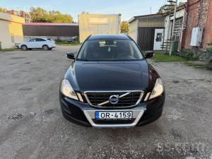 Melns Volvo XC60 2011 Rēzekne, ar dzinēja tilpumu 2.40 L un nobraukumu 0 tūkst. km par 7950 €, foto 3 vietnē AUTOMOTO.COM.LV