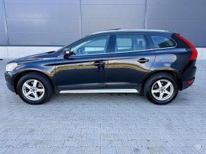 Black Volvo XC60 2011 in Siauliai, with an engine capacity of 1.98 L and mileage of 301 thousand km for 7600 €, photo 7 on AUTOMOTO.COM.LV