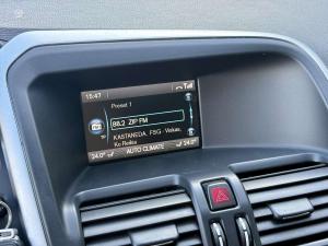 Black Volvo XC60 2011 in Siauliai, with an engine capacity of 1.98 L and mileage of 301 thousand km for 7600 €, photo 15 on AUTOMOTO.COM.LV