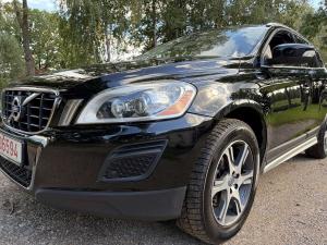 Melns Volvo XC60 2011 Utena, ar dzinēja tilpumu 2.40 L un nobraukumu 288 tūkst. km par 9600 €, foto 3 vietnē AUTOMOTO.COM.LV