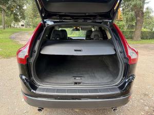 Melns Volvo XC60 2011 Utena, ar dzinēja tilpumu 2.40 L un nobraukumu 288 tūkst. km par 9600 €, foto 22 vietnē AUTOMOTO.COM.LV