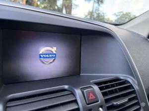 Melns Volvo XC60 2011 Utena, ar dzinēja tilpumu 2.40 L un nobraukumu 288 tūkst. km par 9600 €, foto 31 vietnē AUTOMOTO.COM.LV
