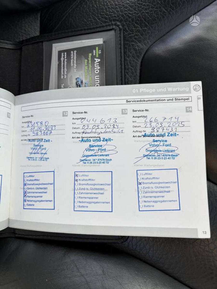 Melns Volvo XC60 2011 Utena, ar dzinēja tilpumu 2.40 L un nobraukumu 288 tūkst. km par 9600 €, foto 38 vietnē AUTOMOTO.COM.LV