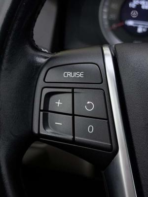 Melns Volvo XC60 2011 Viļņa, ar dzinēja tilpumu 1.98 L un nobraukumu 325 tūkst. km par 7990 €, foto 28 vietnē AUTOMOTO.COM.LV