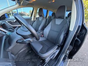 Melns Volvo XC60 2011 Paide, ar dzinēja tilpumu 2.40 L un nobraukumu 252 tūkst. km par 8990 €, foto 14 vietnē AUTOMOTO.COM.LV