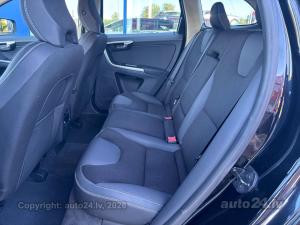 Melns Volvo XC60 2011 Paide, ar dzinēja tilpumu 2.40 L un nobraukumu 252 tūkst. km par 8990 €, foto 15 vietnē AUTOMOTO.COM.LV
