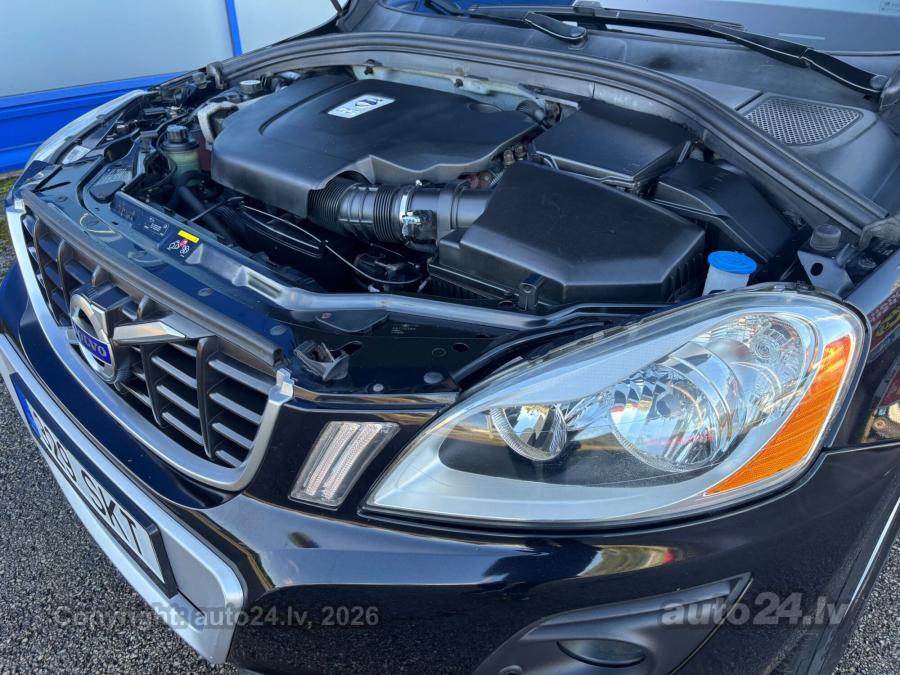 Melns Volvo XC60 2011 Paide, ar dzinēja tilpumu 2.40 L un nobraukumu 252 tūkst. km par 8990 €, foto 25 vietnē AUTOMOTO.COM.LV
