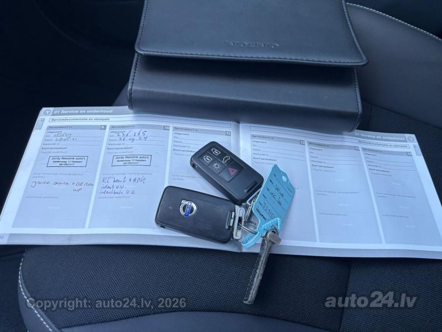 Melns Volvo XC60 2011 Paide, ar dzinēja tilpumu 2.40 L un nobraukumu 252 tūkst. km par 8990 €, foto 28 vietnē AUTOMOTO.COM.LV