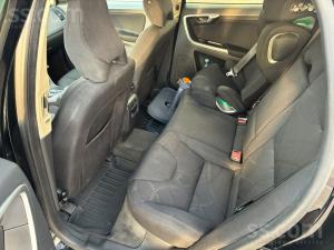 Black Volvo XC60 2011 in Riga, with an engine capacity of 2.40 L and mileage of 375 thousand km for 5800 €, photo 10 on AUTOMOTO.COM.LV