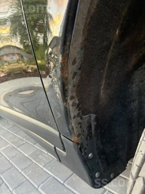 Black Volvo XC60 2011 in Riga, with an engine capacity of 2.40 L and mileage of 375 thousand km for 5800 €, photo 13 on AUTOMOTO.COM.LV