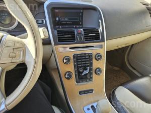 Melns Volvo XC60 2011 Rīga, ar dzinēja tilpumu 2.40 L un nobraukumu 315 tūkst. km par 7000 €, foto  vietnē AUTOMOTO.COM.LV