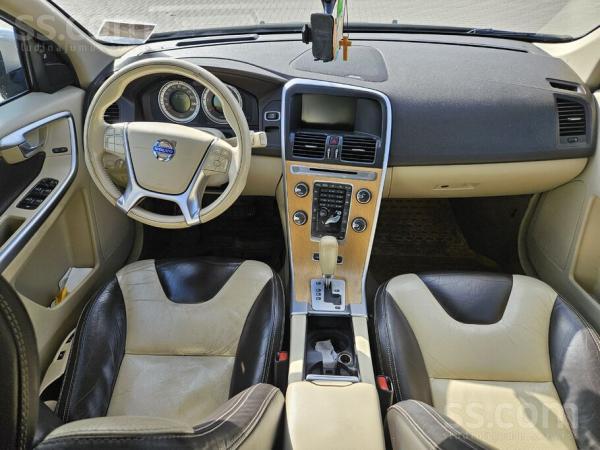 Melns Volvo XC60 2011 Rīga, ar dzinēja tilpumu 2.40 L un nobraukumu 315 tūkst. km par 7000 €, foto 7 vietnē AUTOMOTO.COM.LV