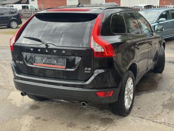 Melns Volvo XC60 2011 Rīga, ar dzinēja tilpumu 2.40 L un nobraukumu 228 tūkst. km par 8750 €, foto 5 vietnē AUTOMOTO.COM.LV