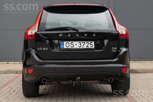 Melns Volvo XC60 2011 Tukums, ar dzinēja tilpumu 2.40 L un nobraukumu 275 tūkst. km par 9700 €, foto 6 vietnē AUTOMOTO.COM.LV