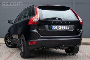 Black Volvo XC60 2011 in Tukums, with an engine capacity of 2.40 L and mileage of 275 thousand km for 9700 €, photo 7 on AUTOMOTO.COM.LV