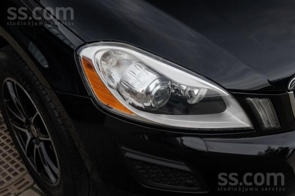 Melns Volvo XC60 2011 Tukums, ar dzinēja tilpumu 2.40 L un nobraukumu 275 tūkst. km par 9700 €, foto 8 vietnē AUTOMOTO.COM.LV