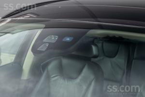 Black Volvo XC60 2011 in Tukums, with an engine capacity of 2.40 L and mileage of 275 thousand km for 9700 €, photo 9 on AUTOMOTO.COM.LV