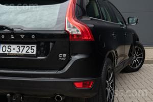 Black Volvo XC60 2011 in Tukums, with an engine capacity of 2.40 L and mileage of 275 thousand km for 9700 €, photo 17 on AUTOMOTO.COM.LV