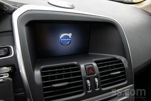 Black Volvo XC60 2011 in Tukums, with an engine capacity of 2.40 L and mileage of 275 thousand km for 9700 €, photo 24 on AUTOMOTO.COM.LV