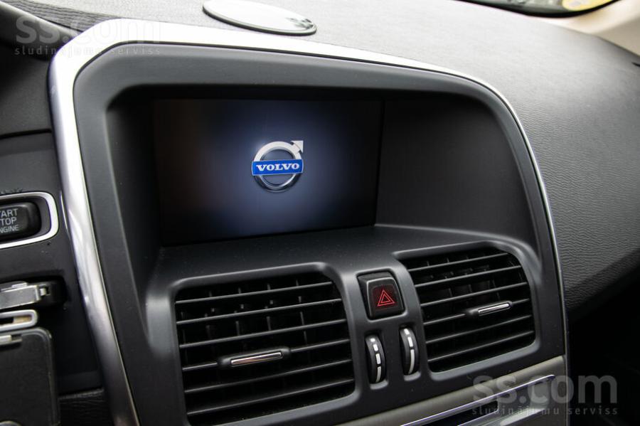 Black Volvo XC60 2011 in Tukums, with an engine capacity of 2.40 L and mileage of 275 thousand km for 9700 €, photo 24 on AUTOMOTO.COM.LV