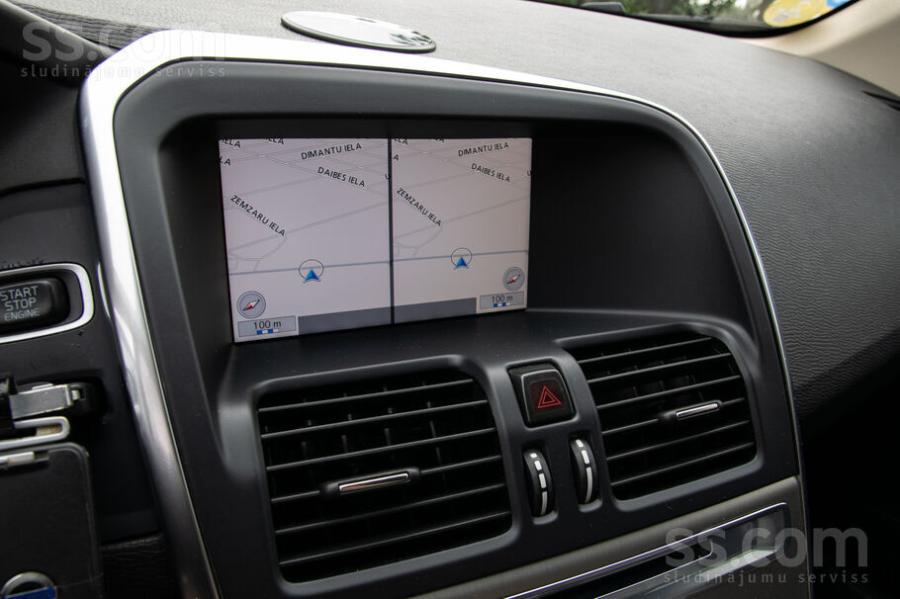 Black Volvo XC60 2011 in Tukums, with an engine capacity of 2.40 L and mileage of 275 thousand km for 9700 €, photo 27 on AUTOMOTO.COM.LV