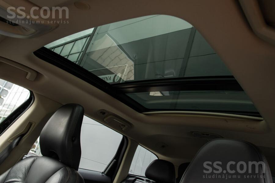 Black Volvo XC60 2011 in Tukums, with an engine capacity of 2.40 L and mileage of 275 thousand km for 9700 €, photo 30 on AUTOMOTO.COM.LV
