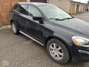 Melns Volvo XC60 2011 Panevēža, ar dzinēja tilpumu 2.40 L un nobraukumu 335 tūkst. km par 5899 €, foto 3 vietnē AUTOMOTO.COM.LV