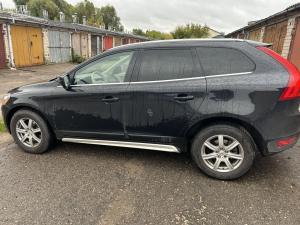 Melns Volvo XC60 2011 Panevēža, ar dzinēja tilpumu 2.40 L un nobraukumu 335 tūkst. km par 5899 €, foto 4 vietnē AUTOMOTO.COM.LV