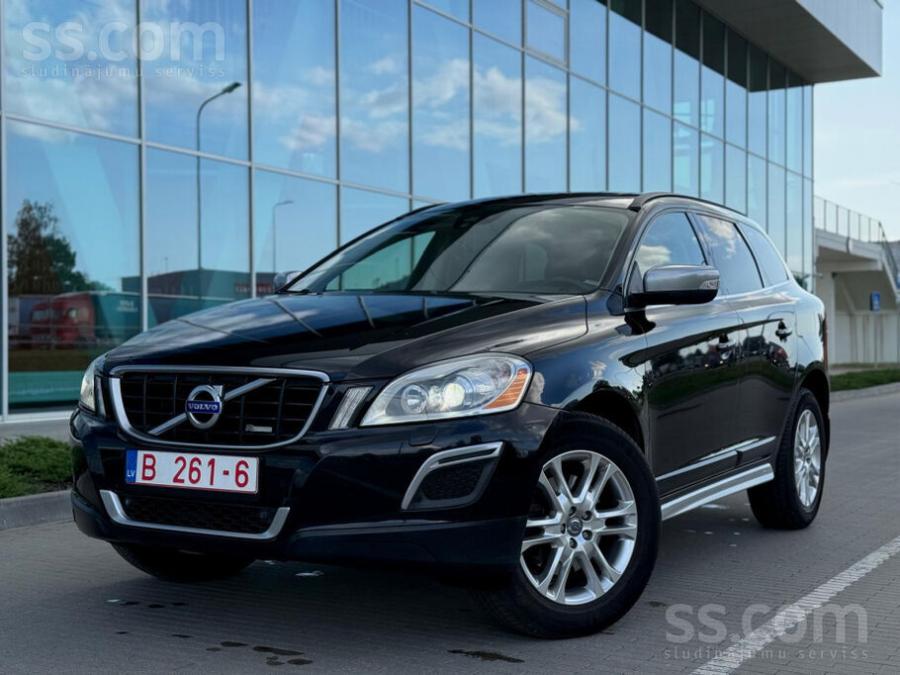 Black Volvo XC60 2012 in Rezekne, with an engine capacity of 2.00 L and mileage of 271 thousand km for 9990 €, photo 1 on AUTOMOTO.COM.LV