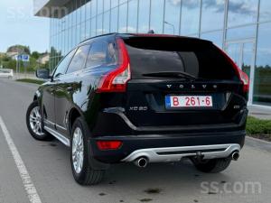 Black Volvo XC60 2012 in Rezekne, with an engine capacity of 2.00 L and mileage of 271 thousand km for 9990 €, photo 6 on AUTOMOTO.COM.LV
