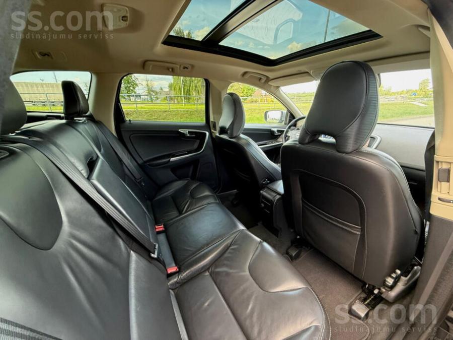 Black Volvo XC60 2012 in Rezekne, with an engine capacity of 2.00 L and mileage of 271 thousand km for 9990 €, photo 14 on AUTOMOTO.COM.LV