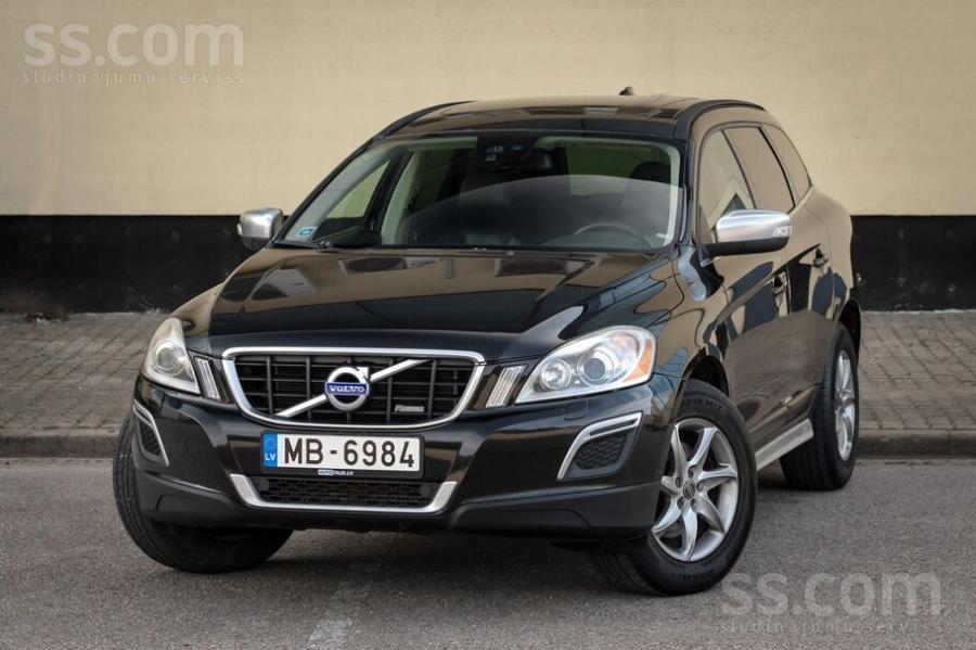 Black Volvo XC60 2012 in Talsi, with an engine capacity of 2.40 L and mileage of 354 thousand km for 8990 €, photo 3 on AUTOMOTO.COM.LV