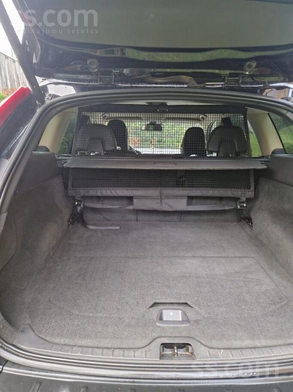 Melns Volvo XC60 2012 Bauska, ar dzinēja tilpumu 2.00 L un nobraukumu 276 tūkst. km par 9000 €, foto 11 vietnē AUTOMOTO.COM.LV