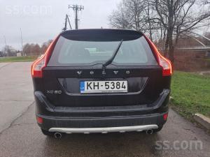 Black Volvo XC60 2012 in Riga, with an engine capacity of 2.40 L and mileage of 430 thousand km for 6380 €, photo 3 on AUTOMOTO.COM.LV