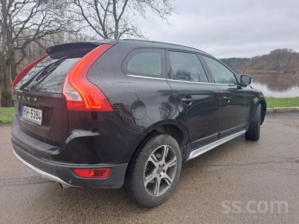 Melns Volvo XC60 2012 Rīga, ar dzinēja tilpumu 2.40 L un nobraukumu 430 tūkst. km par 6880 €, foto 9 vietnē AUTOMOTO.COM.LV