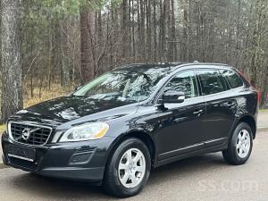 Black Volvo XC60 2012 in Valmiera, with an engine capacity of 2.00 L and mileage of 0 thousand km for 10900 €, photo 4 on AUTOMOTO.COM.LV