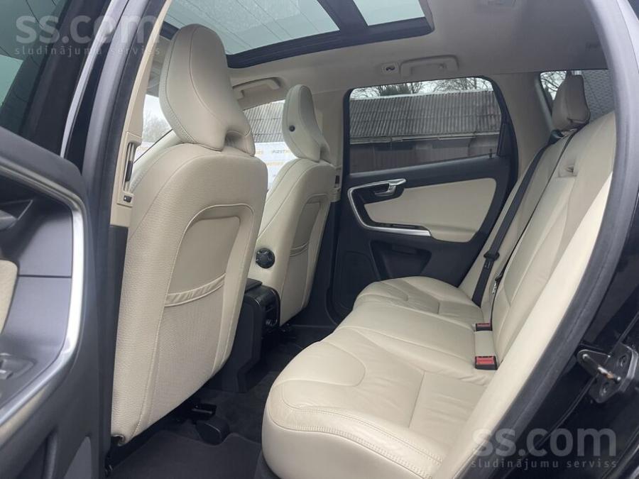 Melns Volvo XC60 2012 Rīga, ar dzinēja tilpumu 2.00 L un nobraukumu 217 tūkst. km par 9950 €, foto 13 vietnē AUTOMOTO.COM.LV