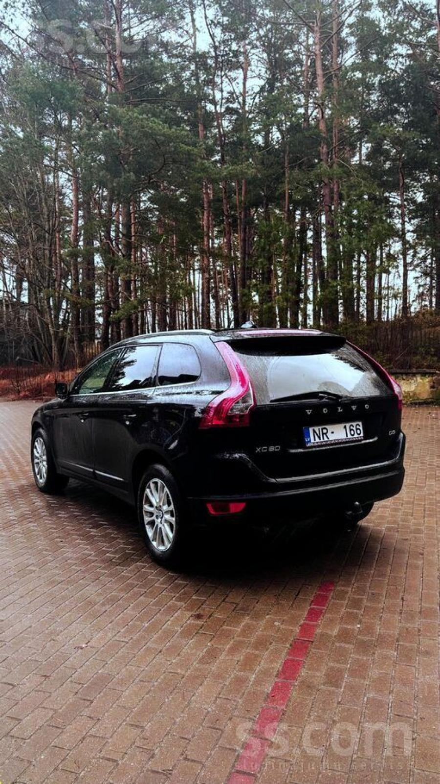 Melns Volvo XC60 2012 Jūrmala, ar dzinēja tilpumu 2.00 L un nobraukumu 389 tūkst. km par 7400 €, foto 2 vietnē AUTOMOTO.COM.LV