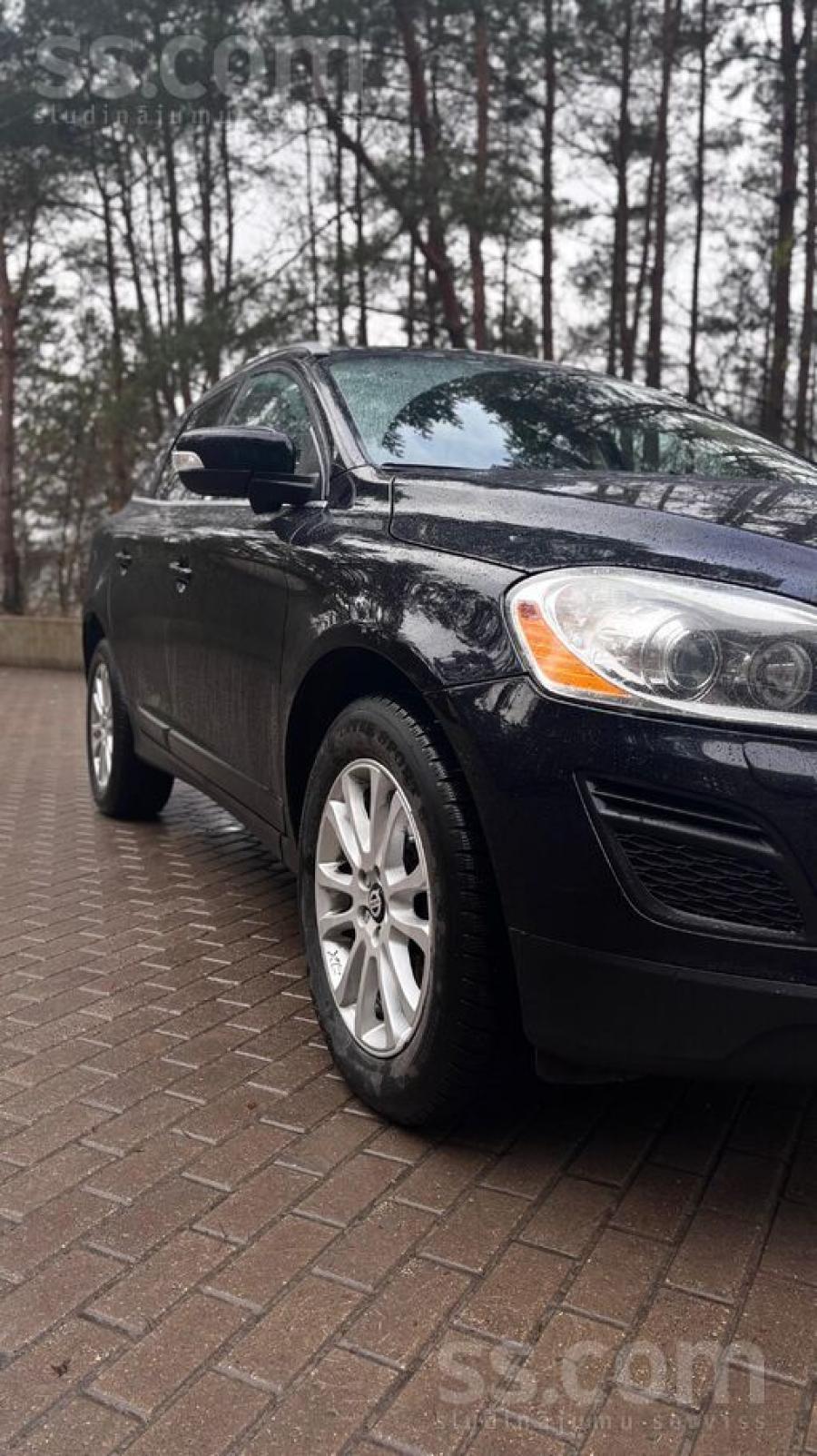 Melns Volvo XC60 2012 Jūrmala, ar dzinēja tilpumu 2.00 L un nobraukumu 389 tūkst. km par 7400 €, foto 3 vietnē AUTOMOTO.COM.LV