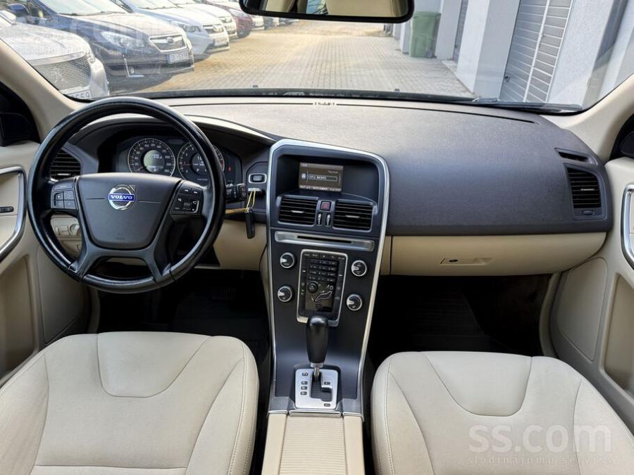 Melns Volvo XC60 2012 Rīga, ar dzinēja tilpumu 2.00 L un nobraukumu 271 tūkst. km par 9500 €, foto 11 vietnē AUTOMOTO.COM.LV