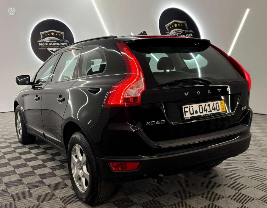Black Volvo XC60 2012 in Marijampole, with an engine capacity of 1.98 L and mileage of 266 thousand km for 9650 €, photo 21 on AUTOMOTO.COM.LV