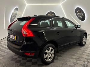 Black Volvo XC60 2012 in Marijampole, with an engine capacity of 1.98 L and mileage of 266 thousand km for 9650 €, photo 26 on AUTOMOTO.COM.LV
