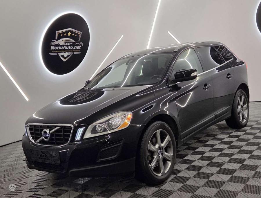 Black Volvo XC60 2012 in Marijampole, with an engine capacity of 2.40 L and mileage of 225 thousand km for 9999 €, photo 22 on AUTOMOTO.COM.LV