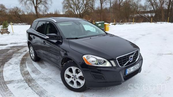 Black Volvo XC60 2012 in Jelgava, with an engine capacity of 2.40 L and mileage of 328 thousand km for 6800 €, photo 1 on AUTOMOTO.COM.LV