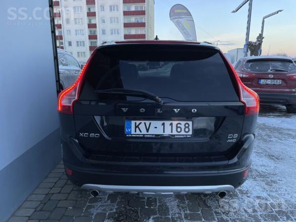 Melns Volvo XC60 2012 Talsi, ar dzinēja tilpumu 2.40 L un nobraukumu 422 tūkst. km par 6600 €, foto 4 vietnē AUTOMOTO.COM.LV