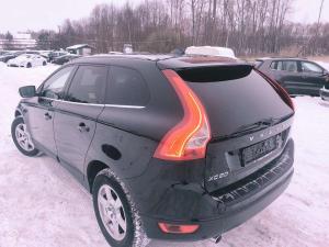 Black Volvo XC60 2012 in Utena, with an engine capacity of 2.40 L and mileage of 317 thousand km for 9650 €, photo 12 on AUTOMOTO.COM.LV