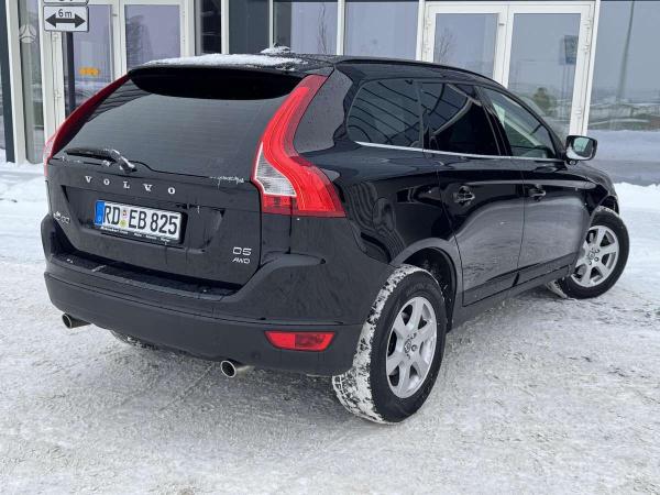 Melns Volvo XC60 2012 Viļņa, ar dzinēja tilpumu 2.40 L un nobraukumu 278 tūkst. km par 9950 €, foto 10 vietnē AUTOMOTO.COM.LV