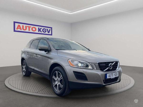 Melns Volvo XC60 2012 Viļņa, ar dzinēja tilpumu 2.40 L un nobraukumu 318 tūkst. km par 10999 €, foto 6 vietnē AUTOMOTO.COM.LV