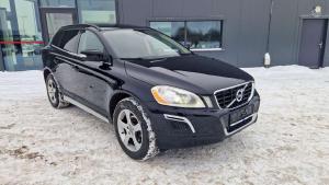 Melns Volvo XC60 2012 Šauļi, ar dzinēja tilpumu 2.40 L un nobraukumu 0 tūkst. km par 9800 €, foto  vietnē AUTOMOTO.COM.LV